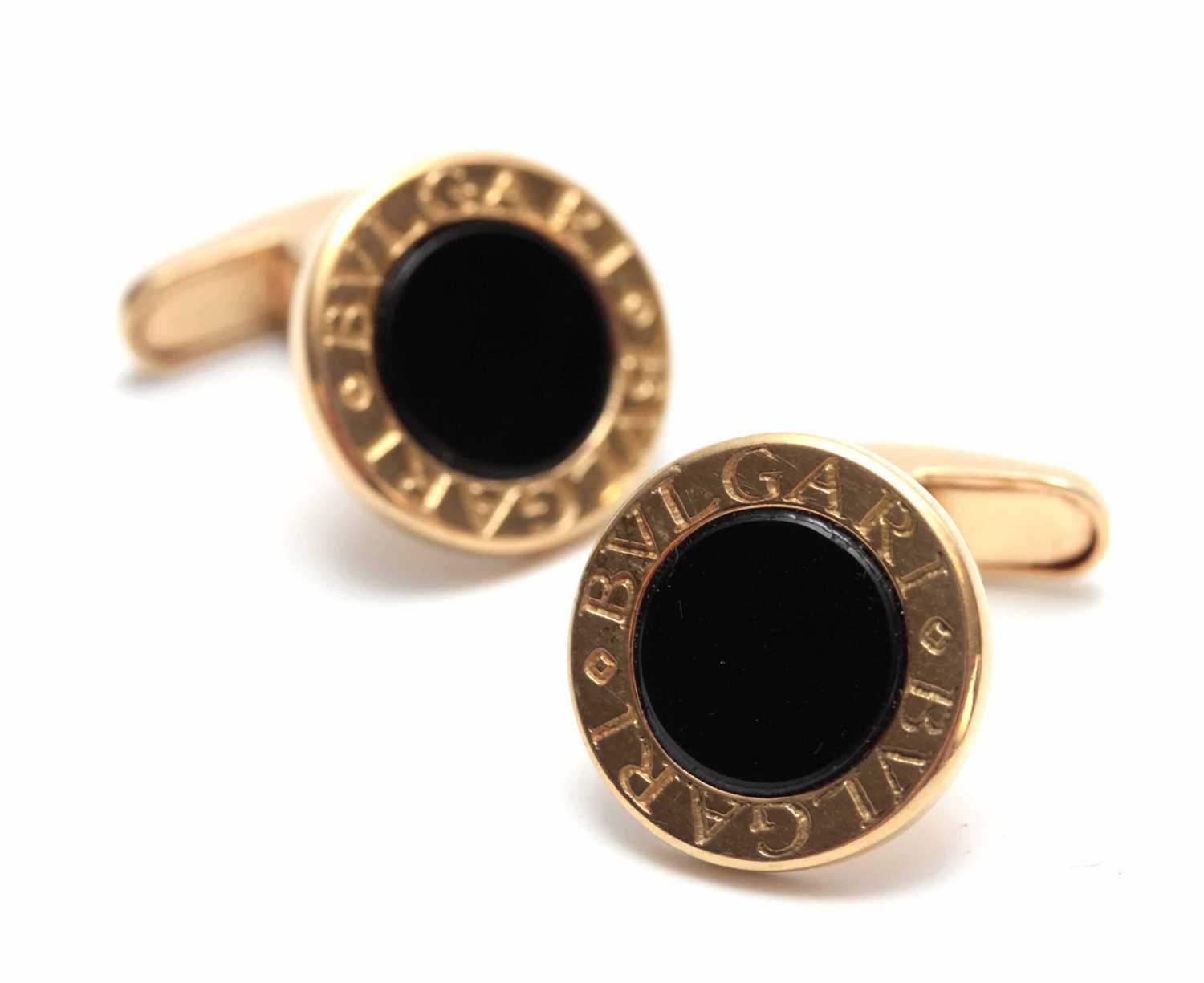 Lot 756 - A STYLISH PAIR OF 18K YELLOW GOLD BULGARI