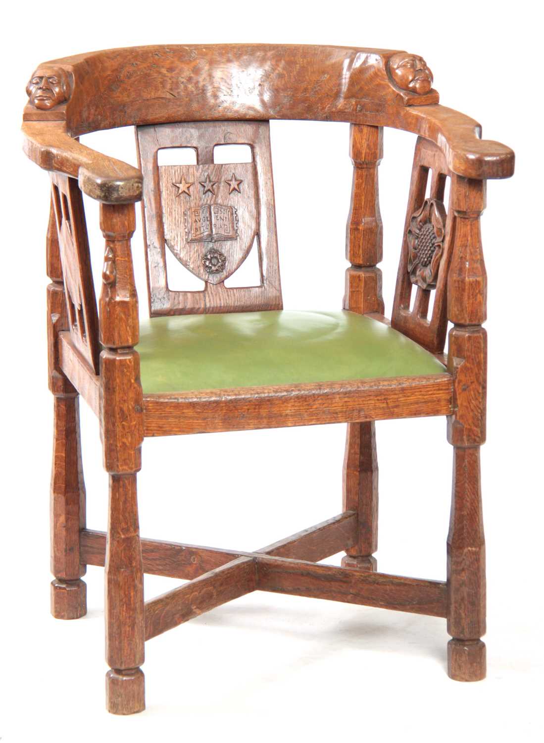 Lot 1154 - AN EARLY ROBERT 'MOUSEMAN' THOMPSON OAK