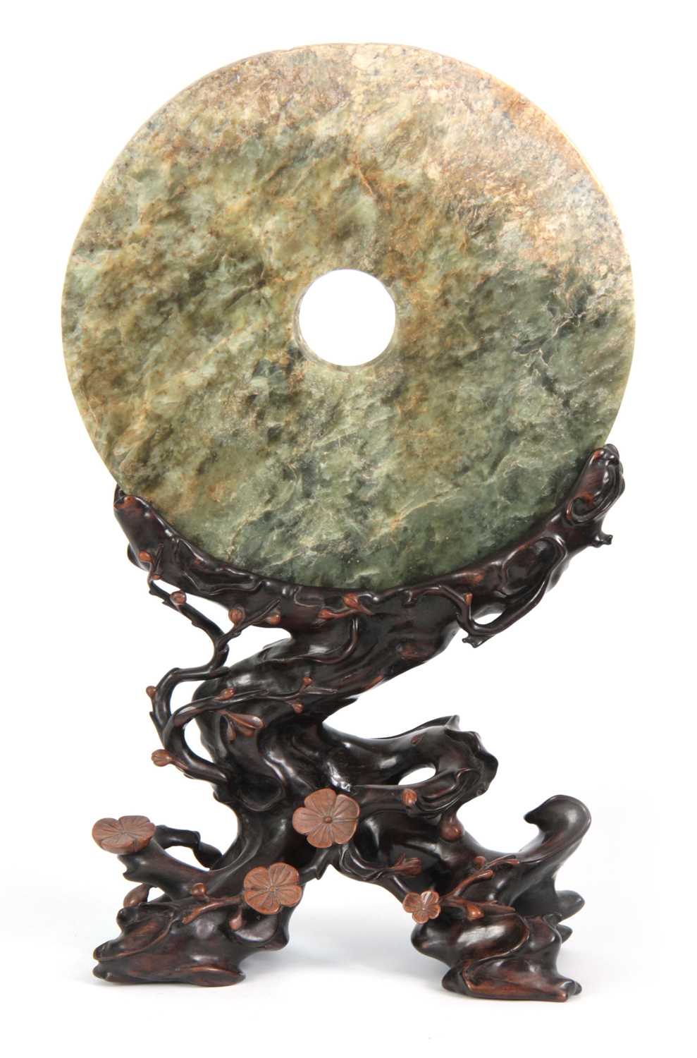 Lot 213 - A LARGE 18th/19th CENTURY CHINESE JADE PI ON