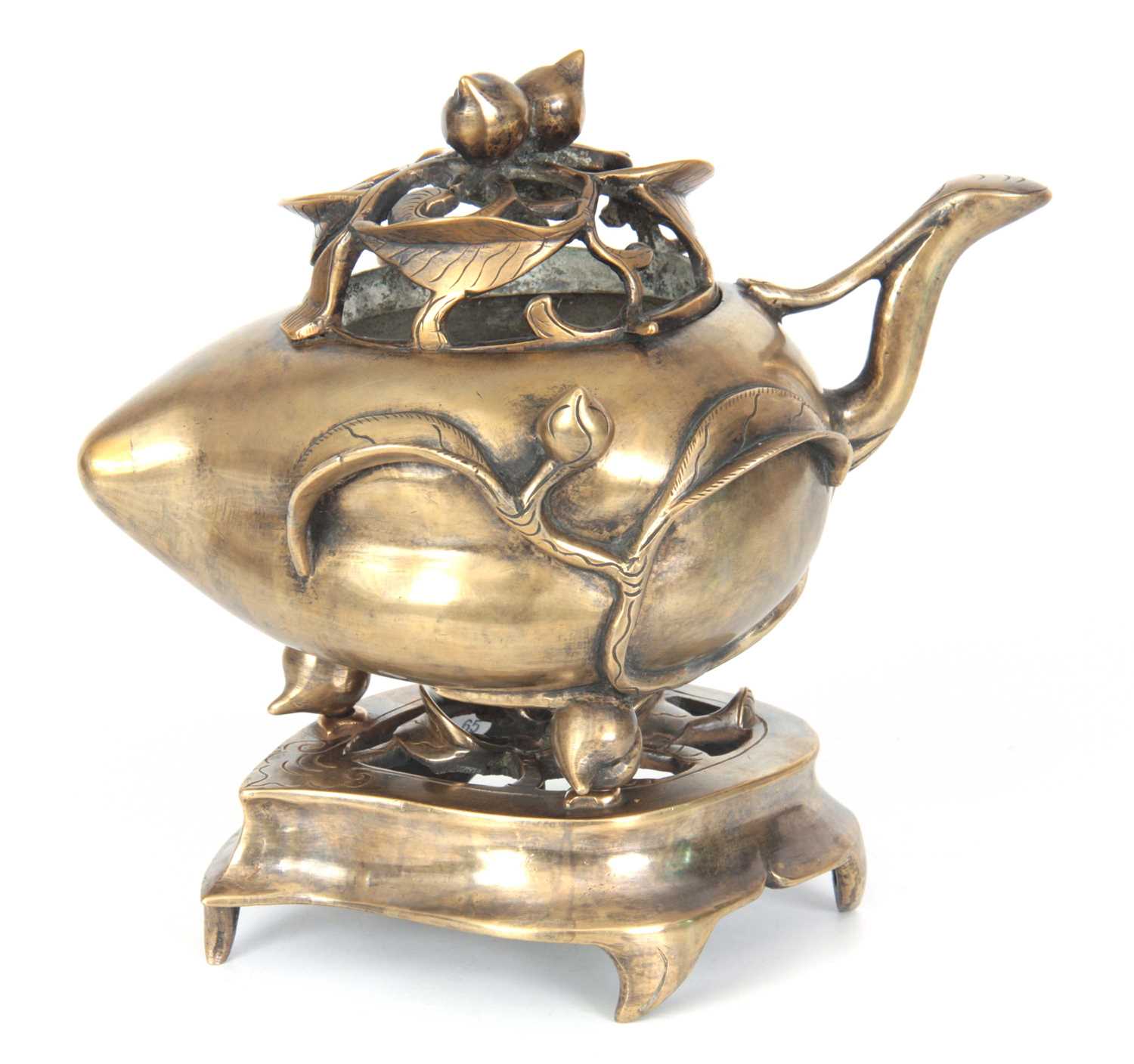 Lot 164 - AN EARLY CHINESE CAST BRONZE CENSOR the