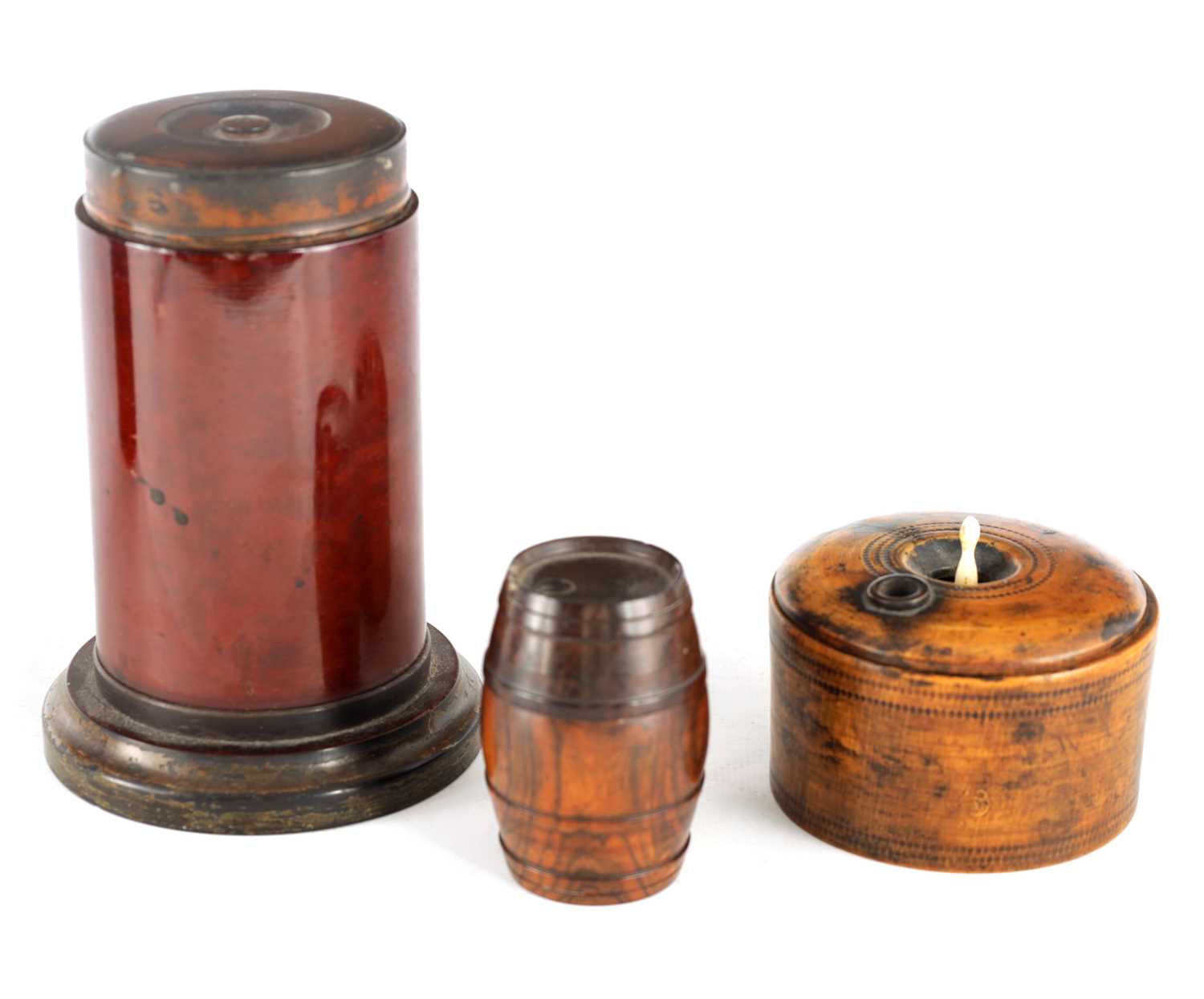 Lot 977 - A 19TH CENTURY TREEN WARE MINIATURE ROULETTE