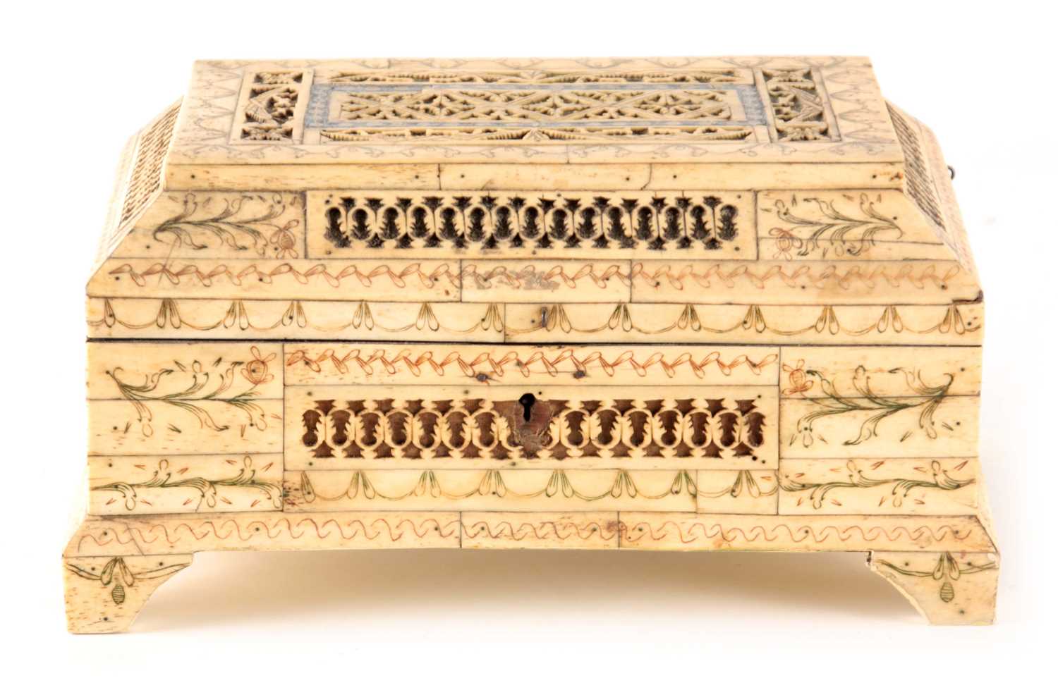 Lot 998 - A LATE 18TH CENTURY RUSSIAN ENGRAVED BONE