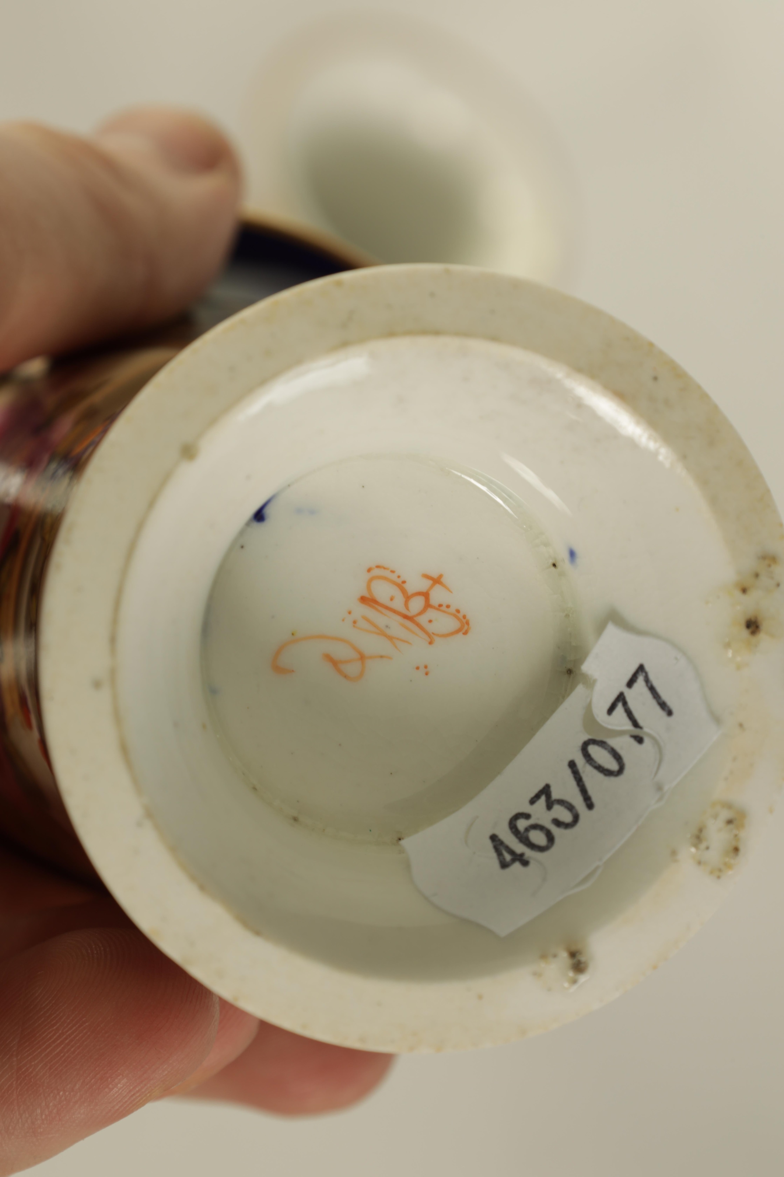 Lot 55 - A PAIR OF EARLY 19TH CENTURY DUESBURY DERBY