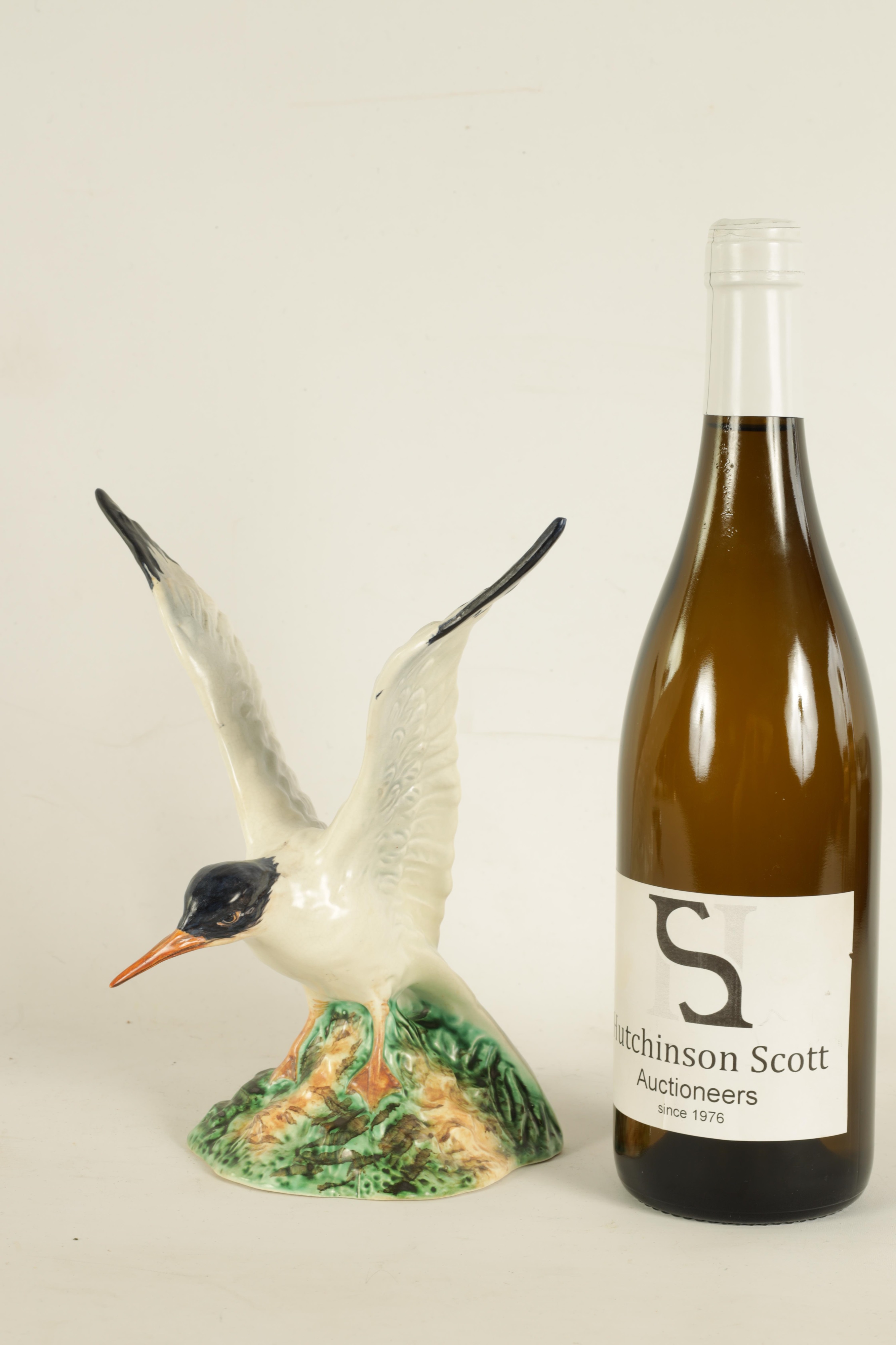 Lot 17 - A 20TH CENTURY BESWICK SCULPTURE OF A TERN