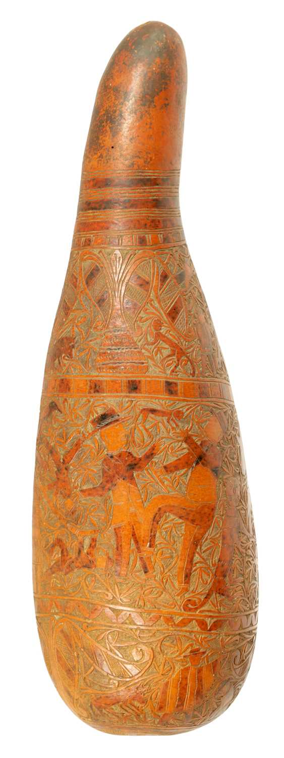 Lot 465 - AN 18TH CENTURY CARVED COLONIAL CALABASH