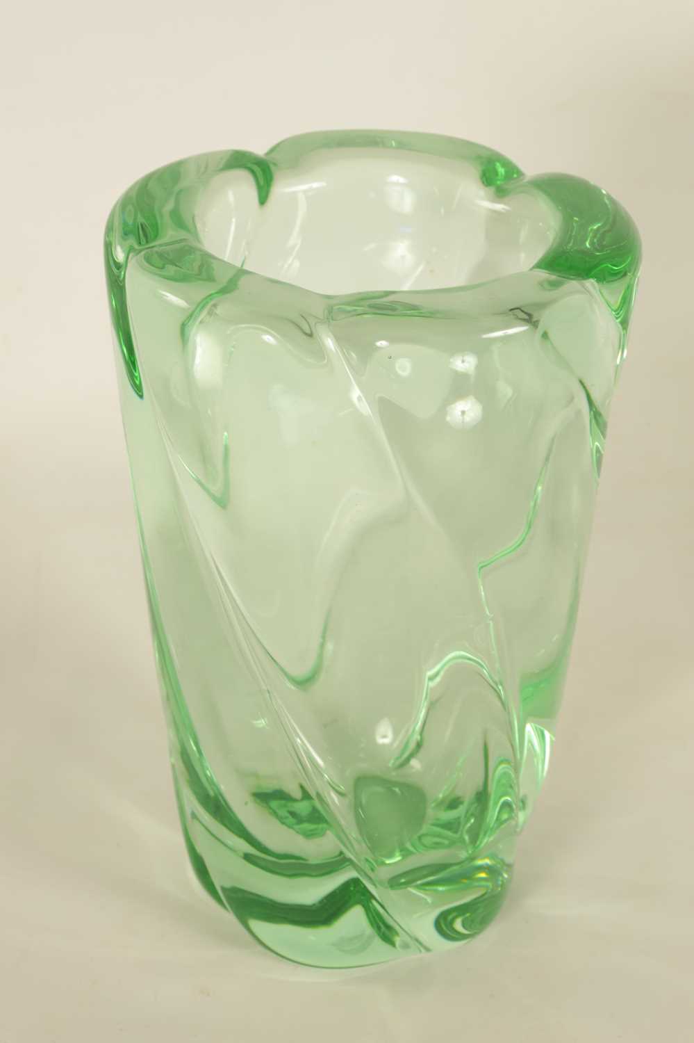 Lot 7 - A LARGE ART DECO DAUM TRANSLUCENT GREEN GLASS