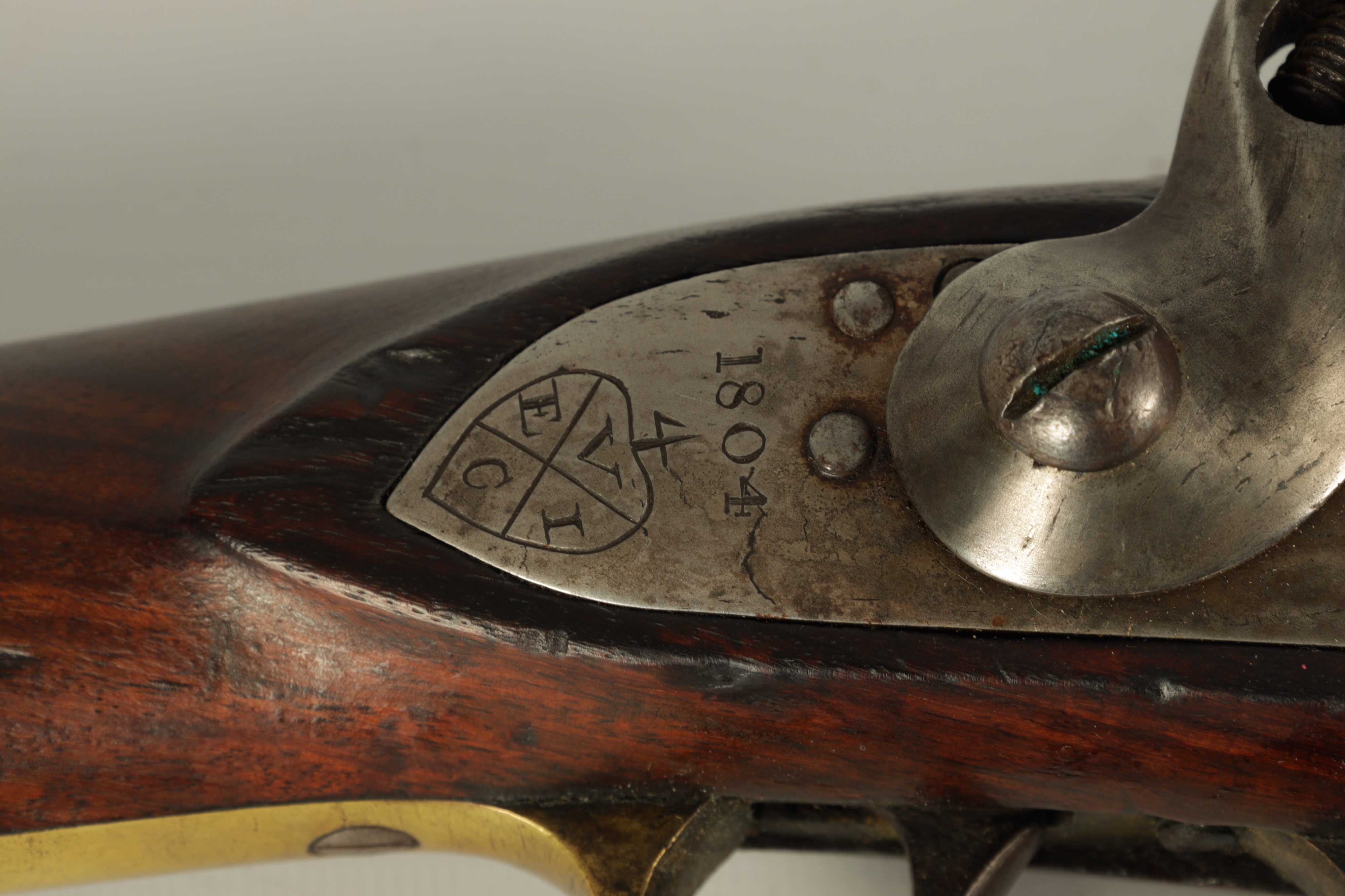 Lot 420 - AN EARLY 19TH CENTURY BROWN BESS FLINTLOCK