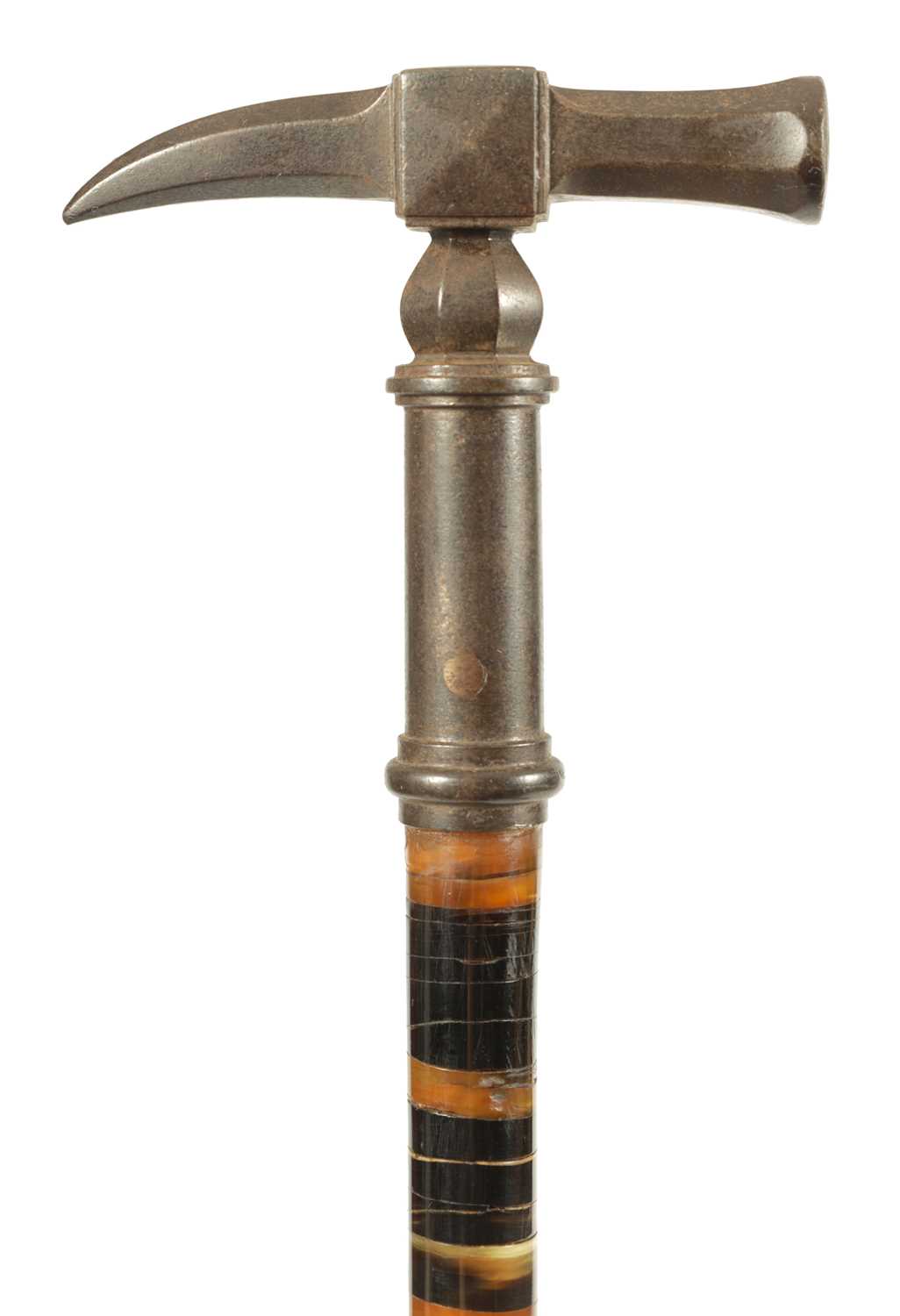 Lot 461 - A LATE 19TH CENTURY SEGMENTED HORN WALKING