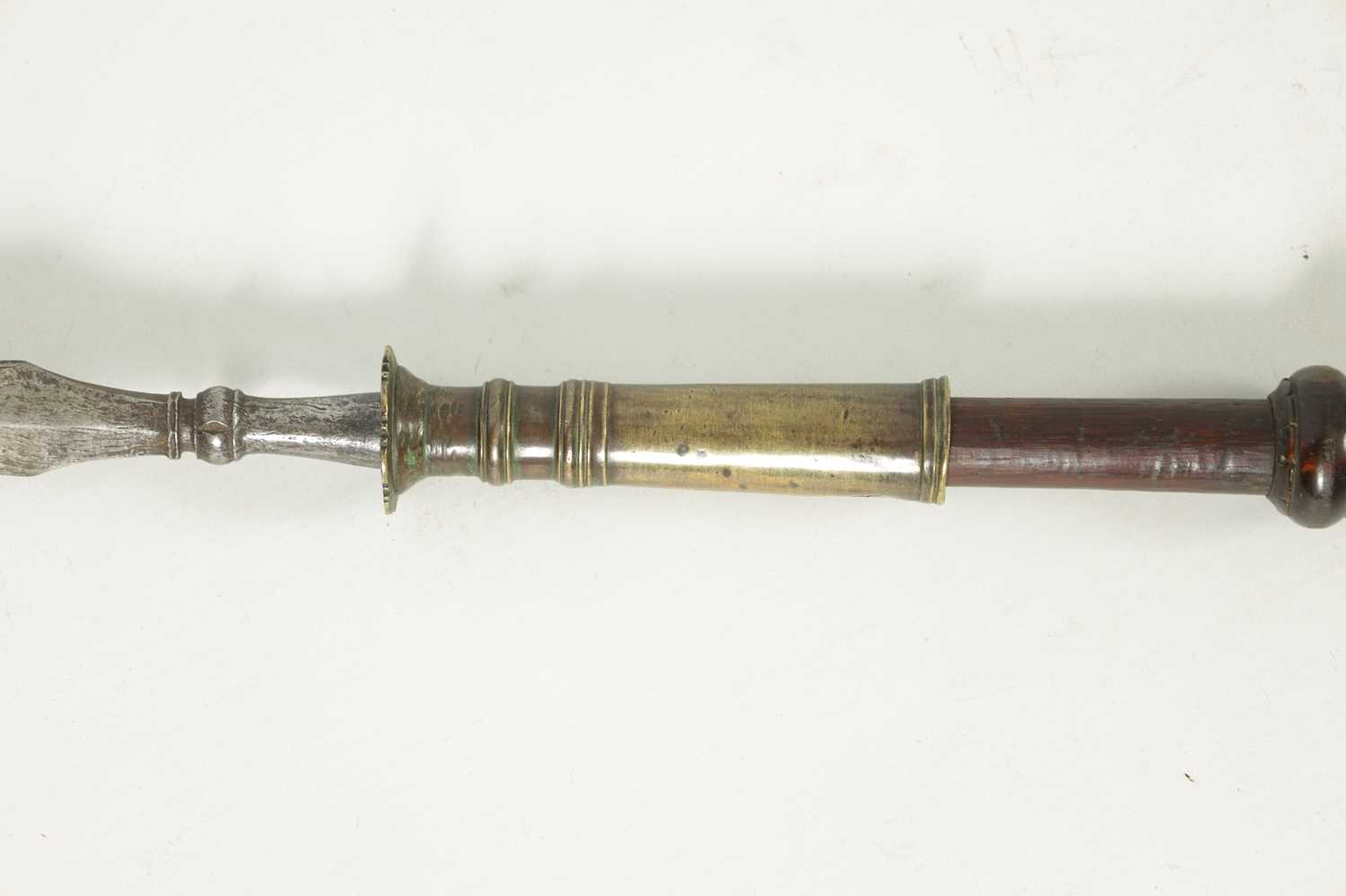 Lot 597 - A 19TH CENTURY INDIAN CAVALRY LANCE
