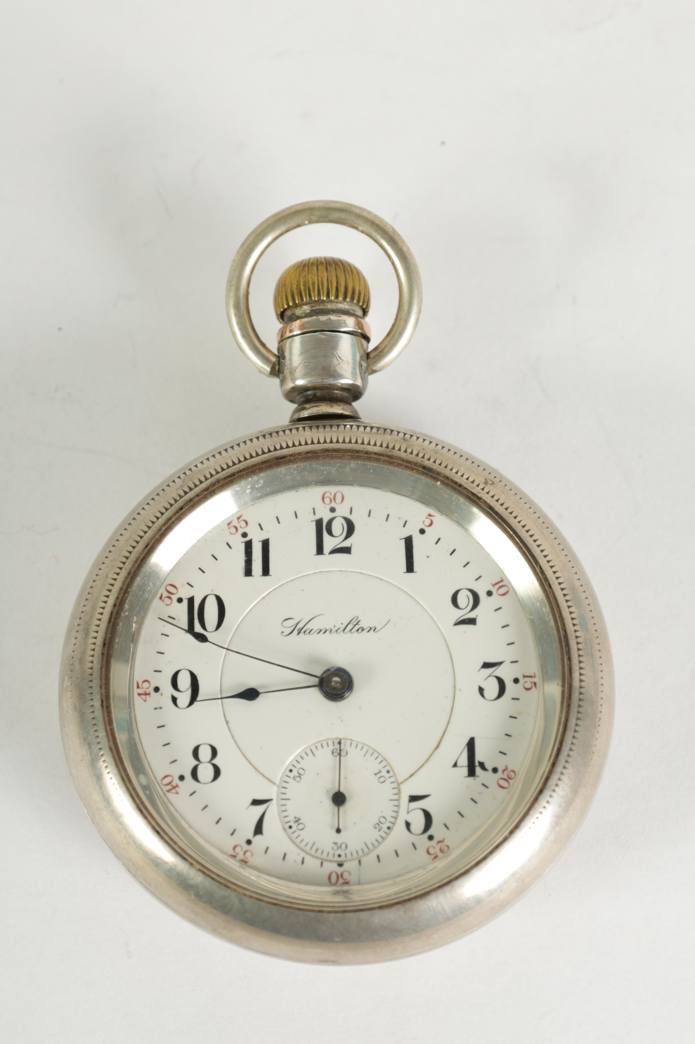 Lot 220 - AN AMERICAN HAMILTON SILVER OPEN FACED