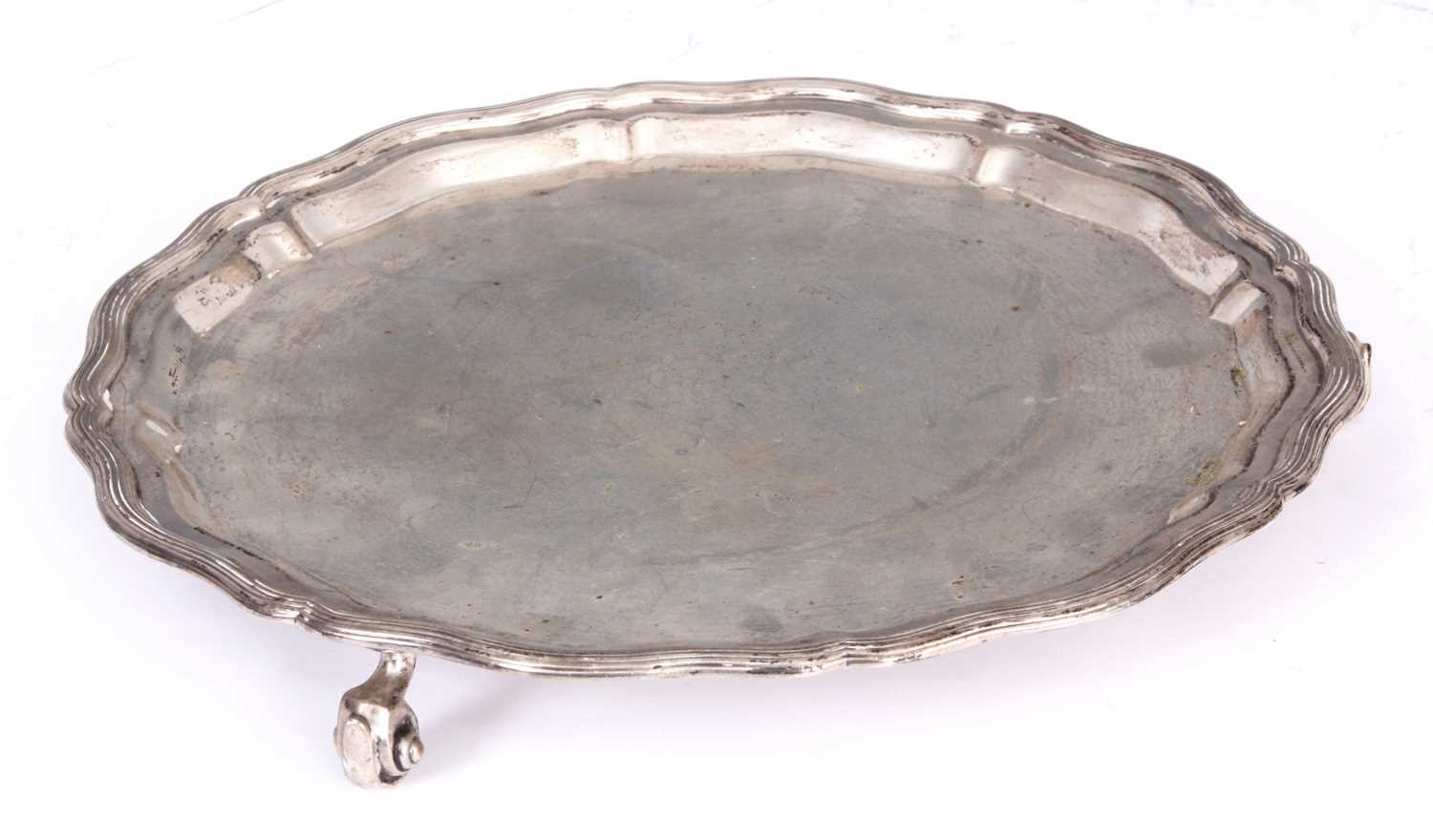 Lot 273 - AN EARLY 20th CENTURY SILVER SALVER with