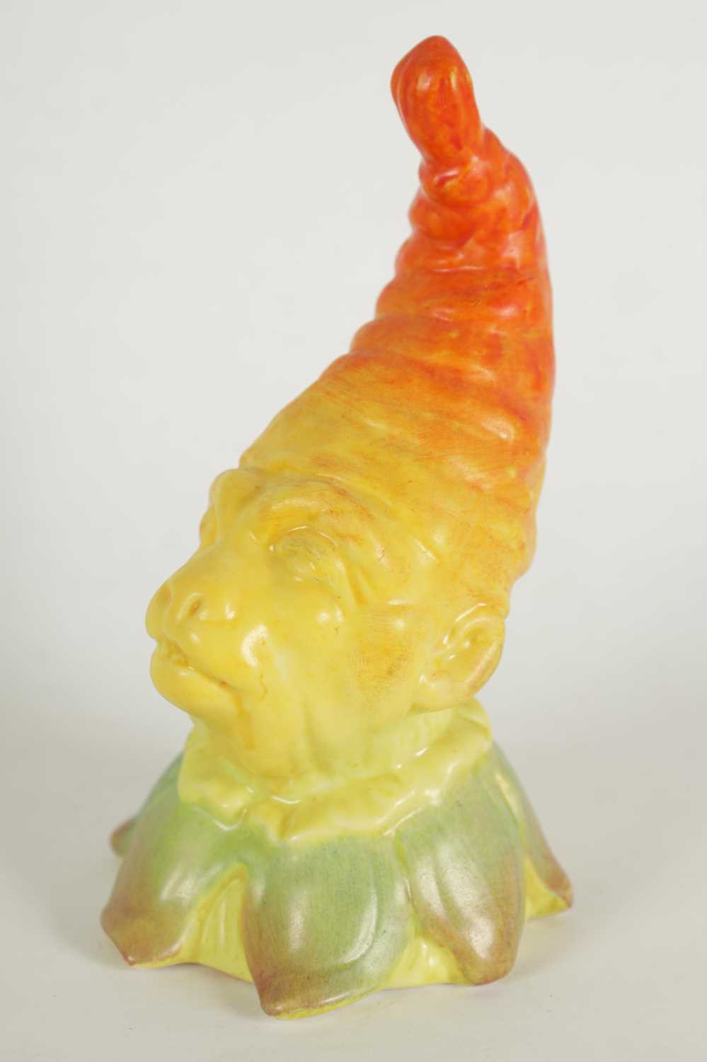 Lot 45 - A RARE MONKEY HEAD GRAINGER WORCESTER CANDLE