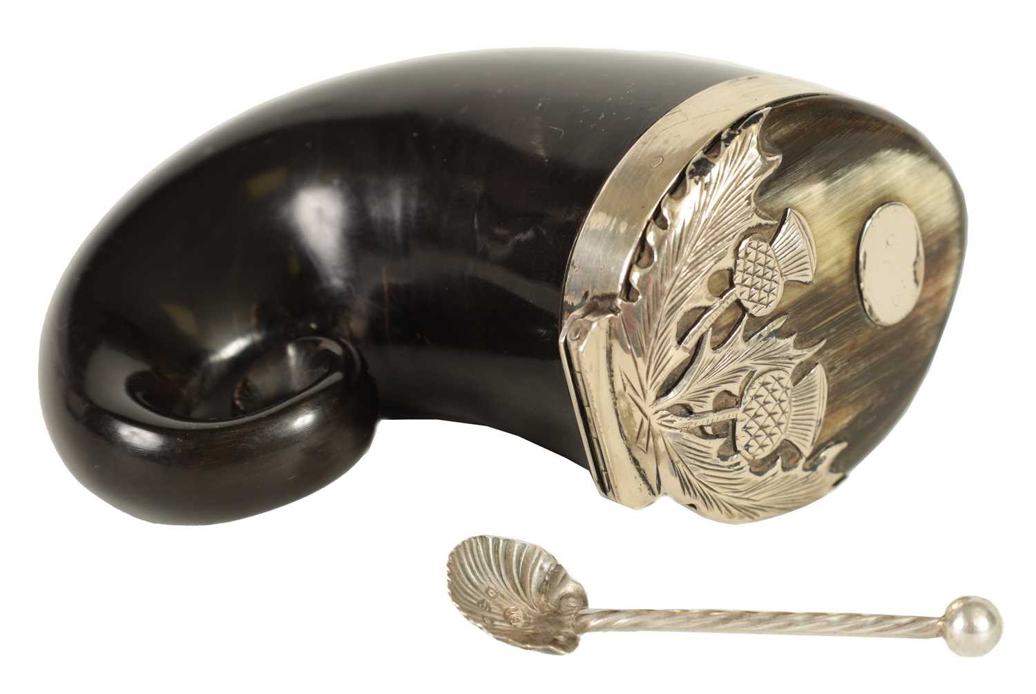 Lot 554 - A 19TH CENTURY SILVER MOUNTED SCOTTISH HORN