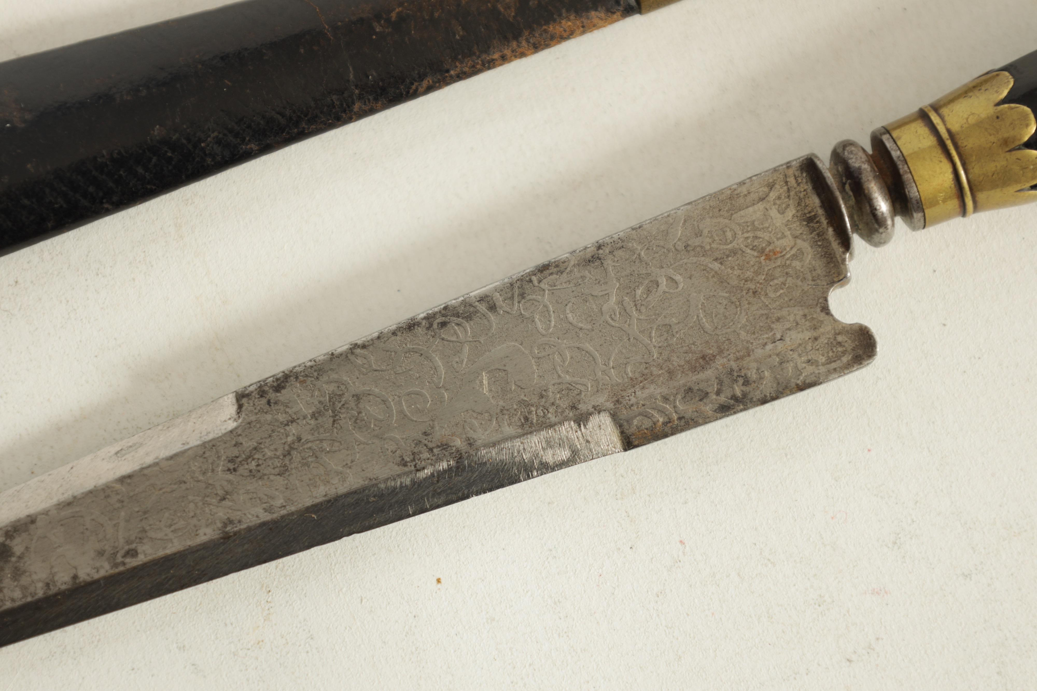 Lot 366 - AN 18TH CENTURY ITALIAN DAGGER