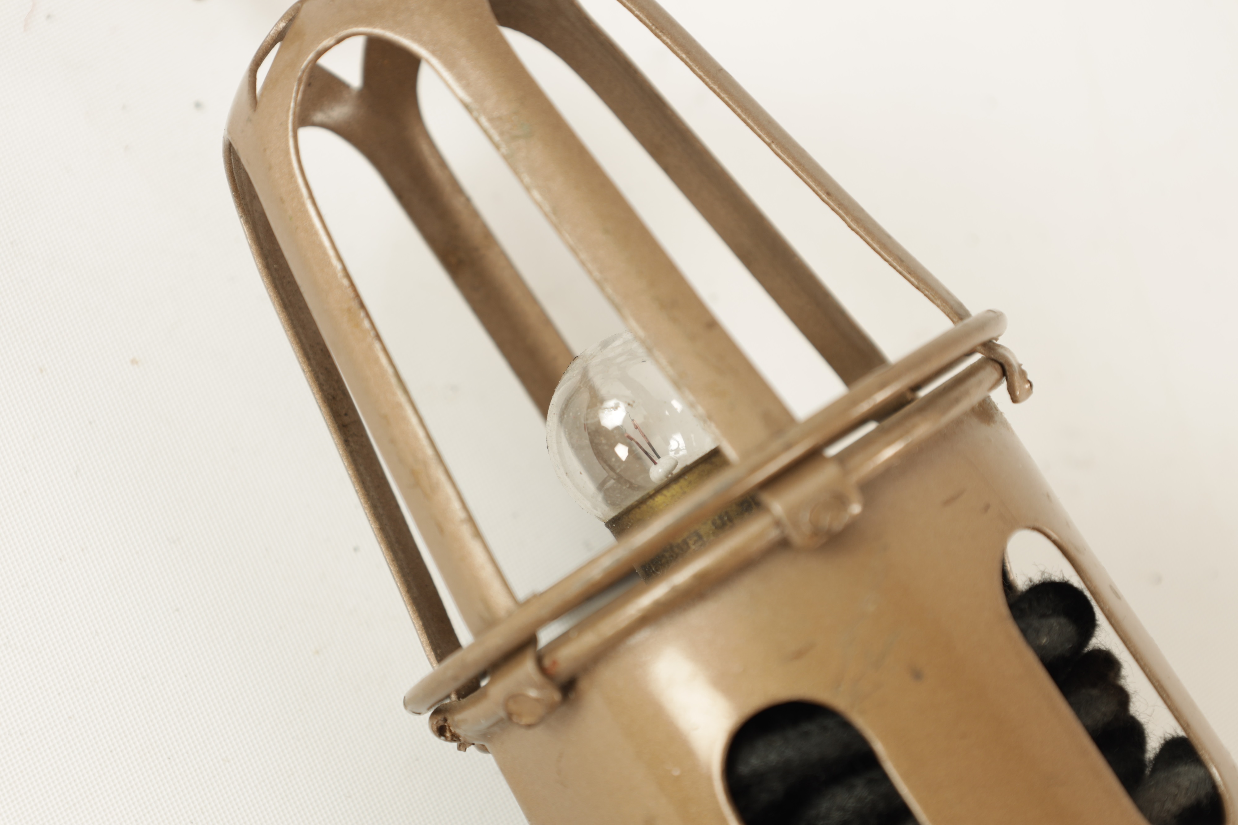 Lot 26 - A LUCAS LV6/MT3 PRE-WAR VEHICLE INSPECTION