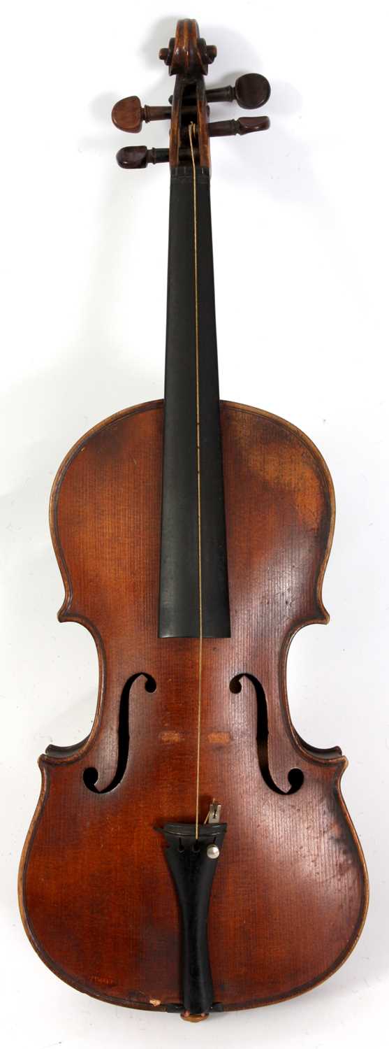 Lot 565 - AN EARLY 19th CENTURY VIOLIN with single