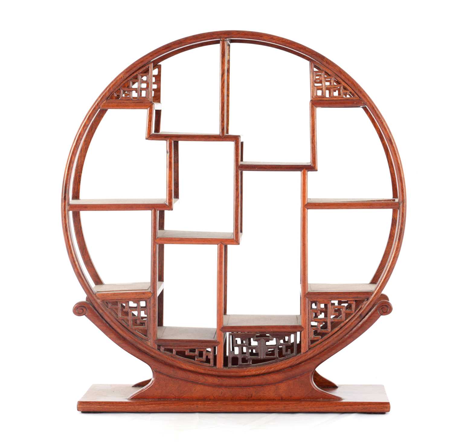 A LATE 19TH CENTURY CHINESE TABLE TOP COLLECTOR'S