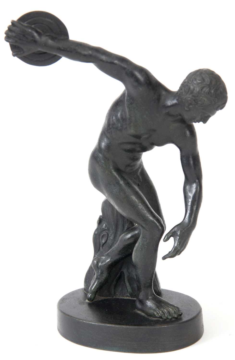 Lot 452 - A 19TH CENTURY BRONZE SCULPTURE OF A DISCUS