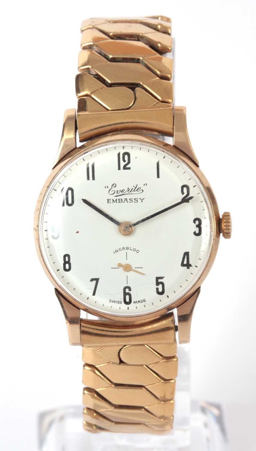 Lot 332 - A GENTLEMAN'S 9K GOLD EVERITE EMBASSY