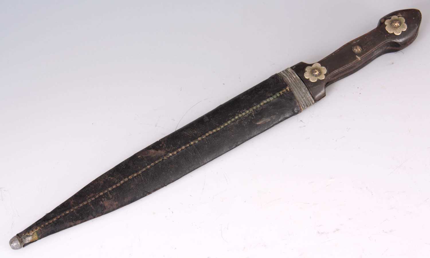 Lot 360 - A 19th CENTURY RUSSIAN EMPIRE DAGGER having