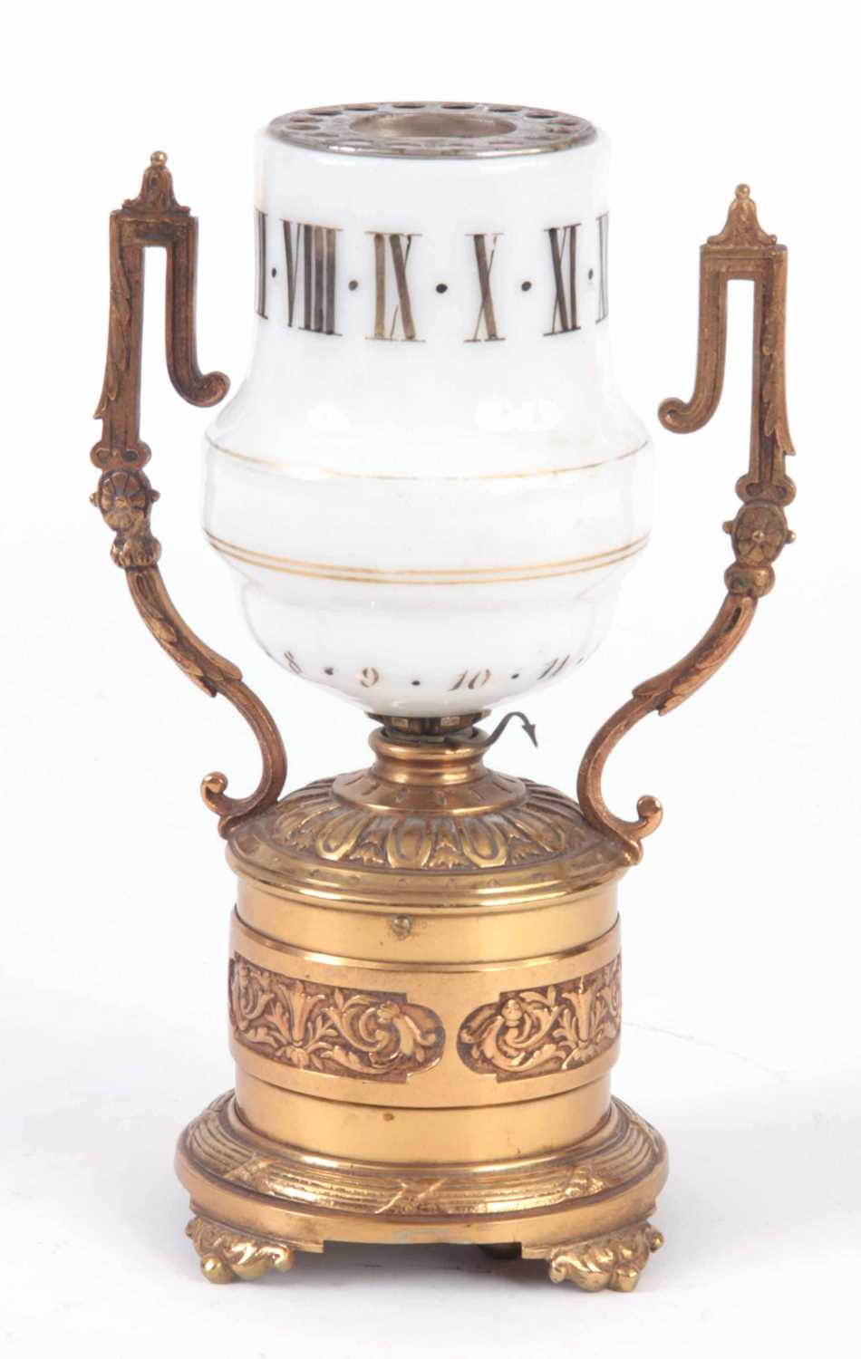 Lot 854 - AN EARLY 20TH CENTURY FRENCH NIGHT CLOCK