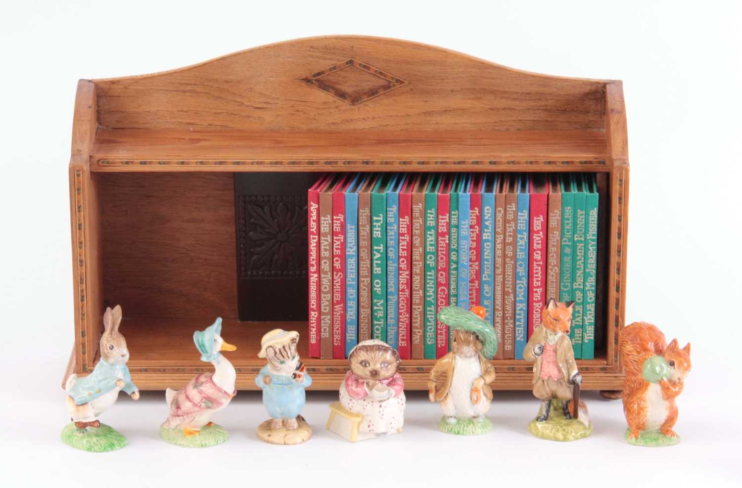 Lot 121 - A COLLECTION OF 7 BEATRIX POTTER FIGURINES,